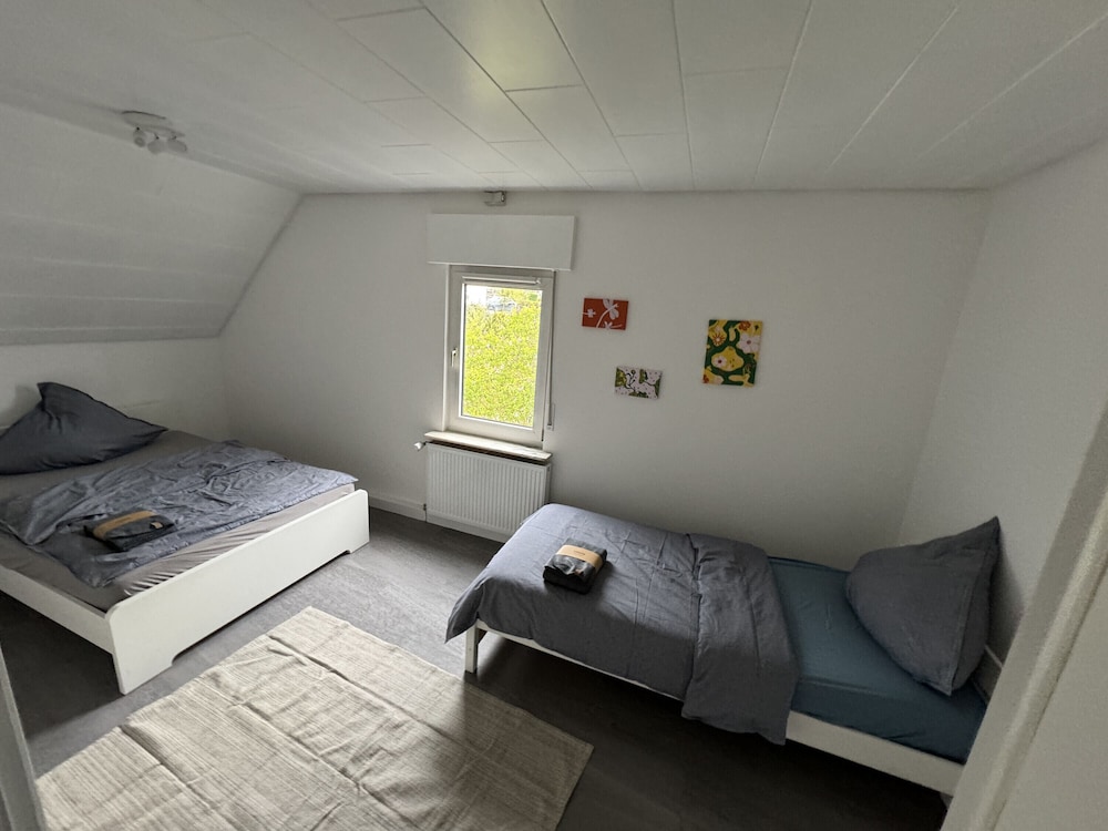 Ferienhaus 'Am Südwall, 220qm' Mit Großem Garten Und Wlan, Partys Erlaubt! - Medebach