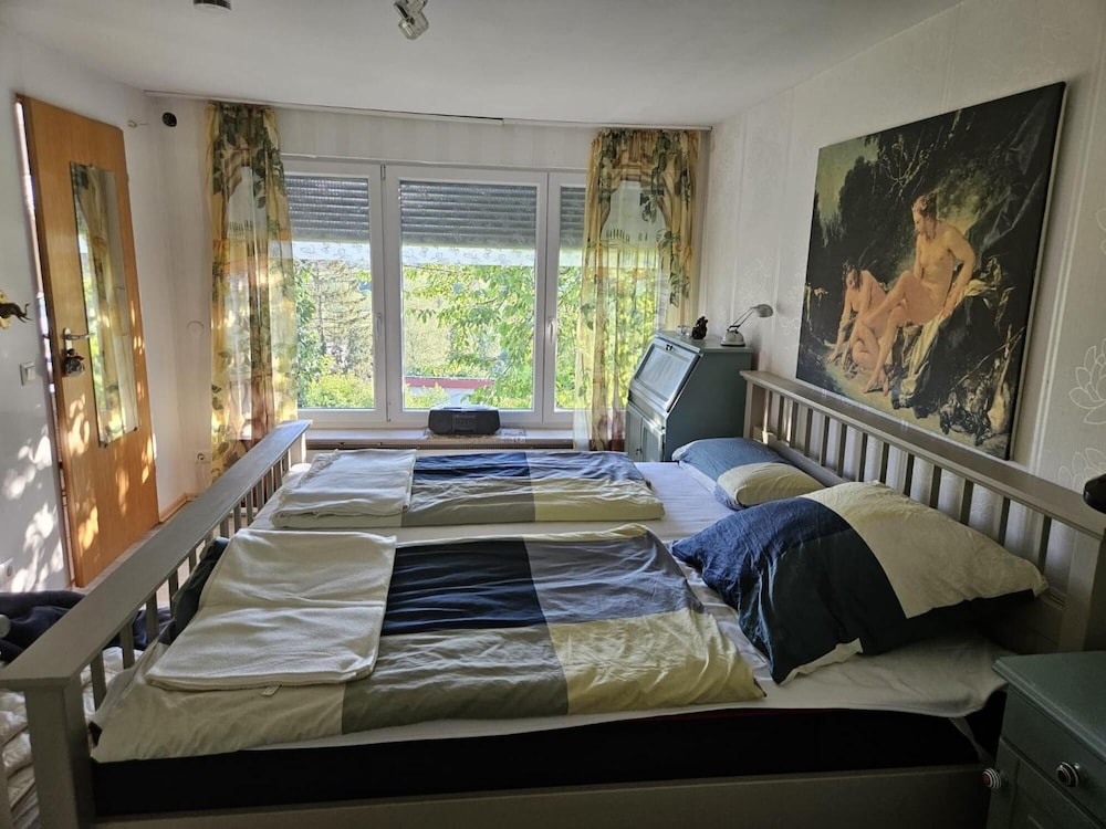 Ferienwohnung 'Unter Linden' Mit Privater Terrasse, Privatem Garten Und Wlan - Bad Bocklet