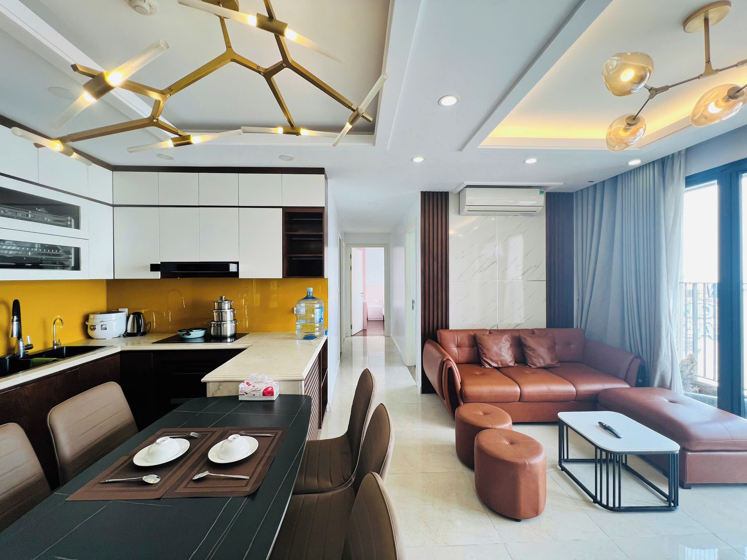 Apartamento standard, 3 quartos, para não fumantes, banheiro privativo | Roupas de cama premium, camas com colchões pillow-top