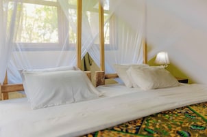 Secretária, secretária adequada para computadores portáteis