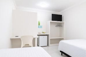 Escrivaninha, espaço de trabalho para notebook, Wi-Fi de cortesia