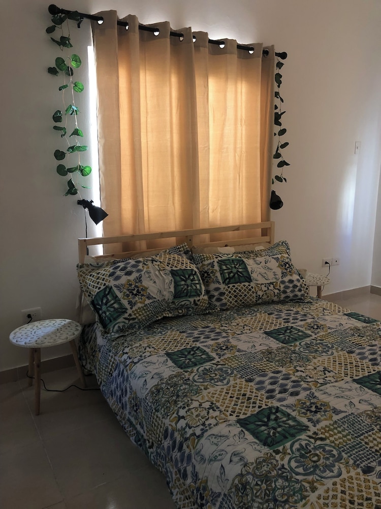 Relax With The Family At This Peaceful Place To Stay. Shared Swimming Pool. - Puerto Plata