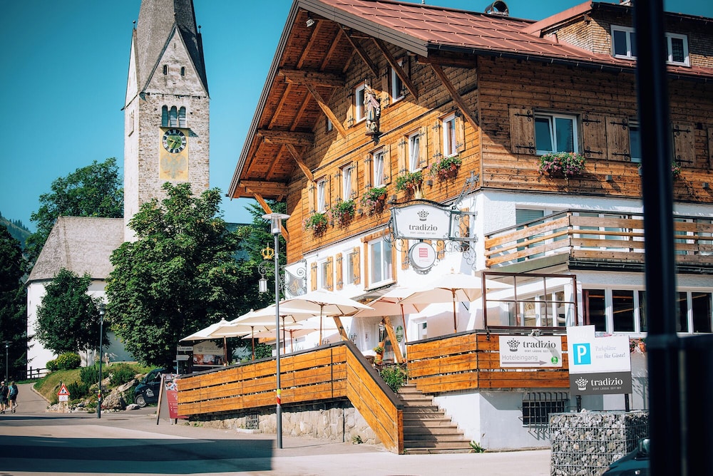 Hotel Tradizio - Mittelberg