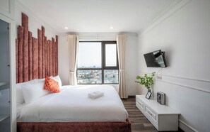 Apartamento luxo, 2 quartos, cozinha, vista para a cidade | Roupas de cama premium, edredons de pluma