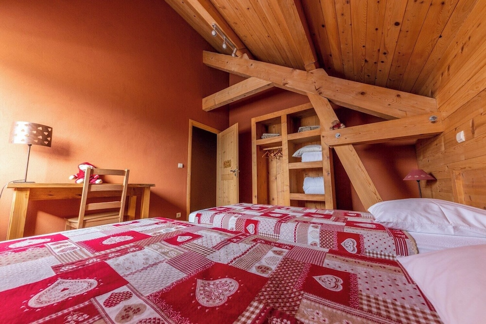 Holiday Home 'La Grange Aux Ecureuils 6 Pers' With Mountain View, Private Terrace And Private Garden - Chambéry