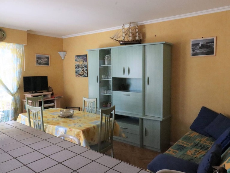 Appartement T2 à Royan - Plage De Pontaillac - 2 Adultes/2 Enfants, Terrasses, Parking, Proche Commerces - Saujon