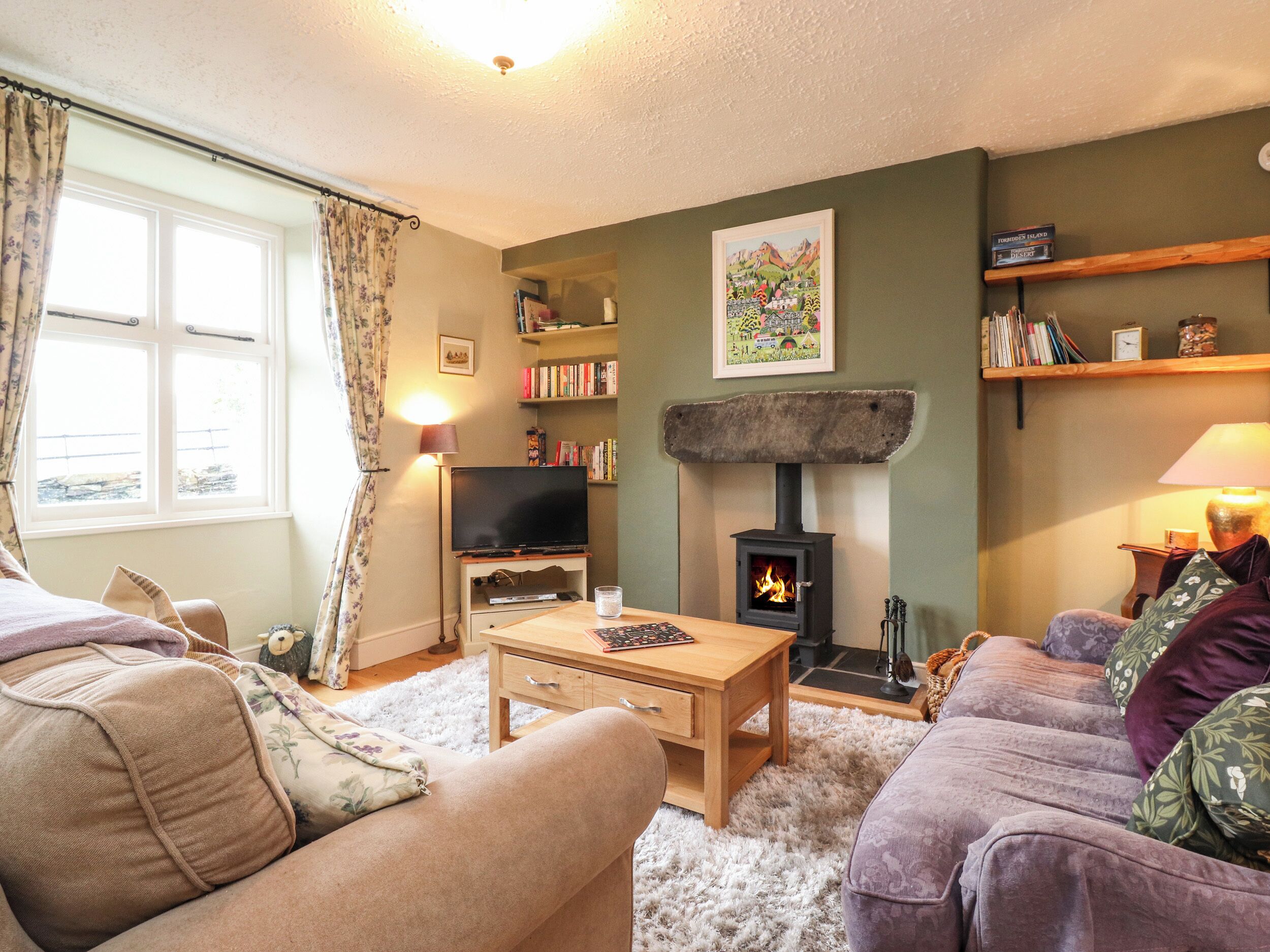 Lavender Cottage, Pet Friendly, With Open Fire In Coniston - Coniston