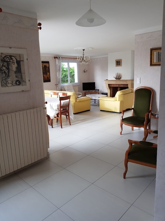 A 10mn à Pied De La Plage, Une Grande Maison Pour Accueillir Les Familles ! - Pornic