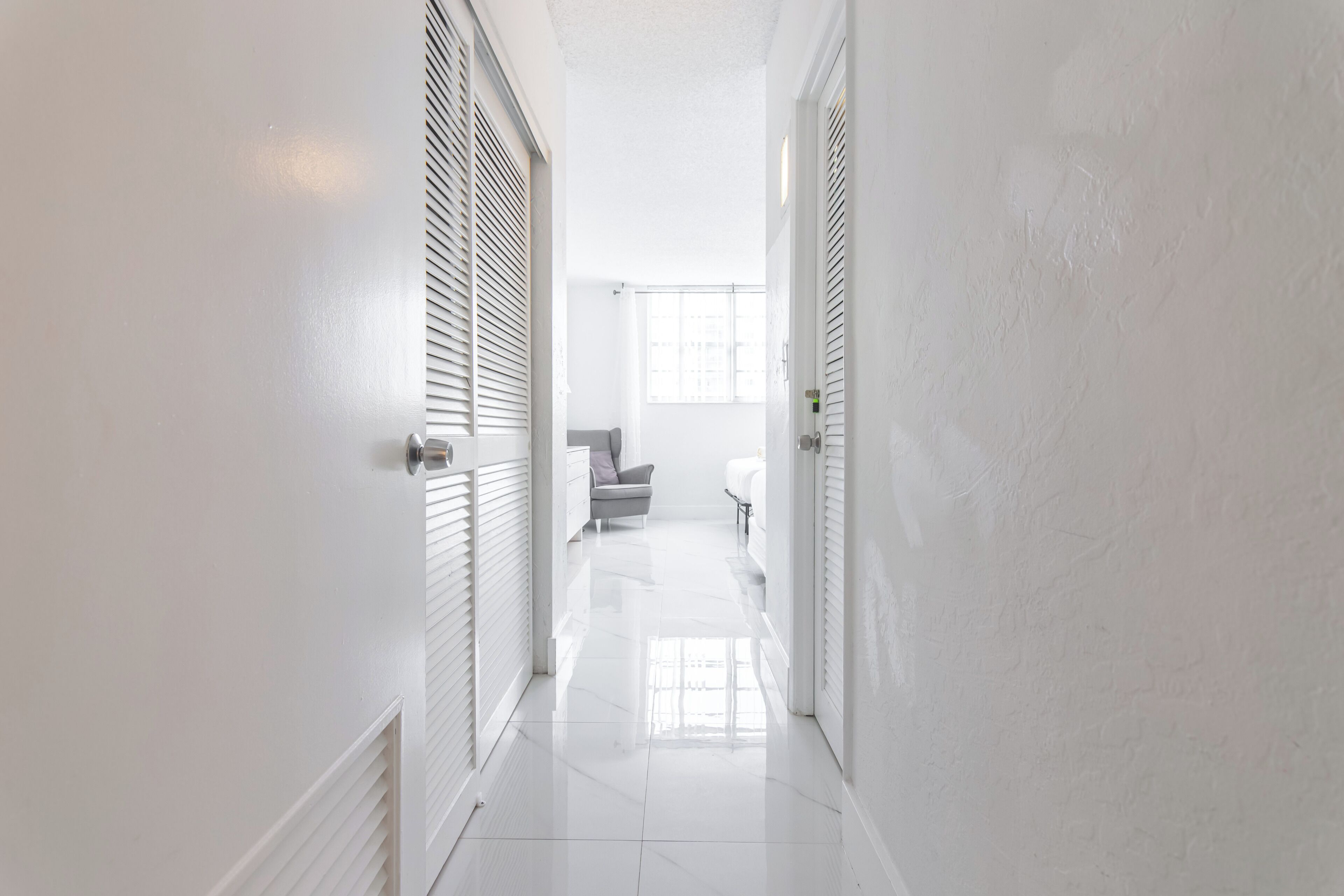 Apartamento Elite, varanda, vista para a piscina | 3 quartos, com mobília individualizada 
