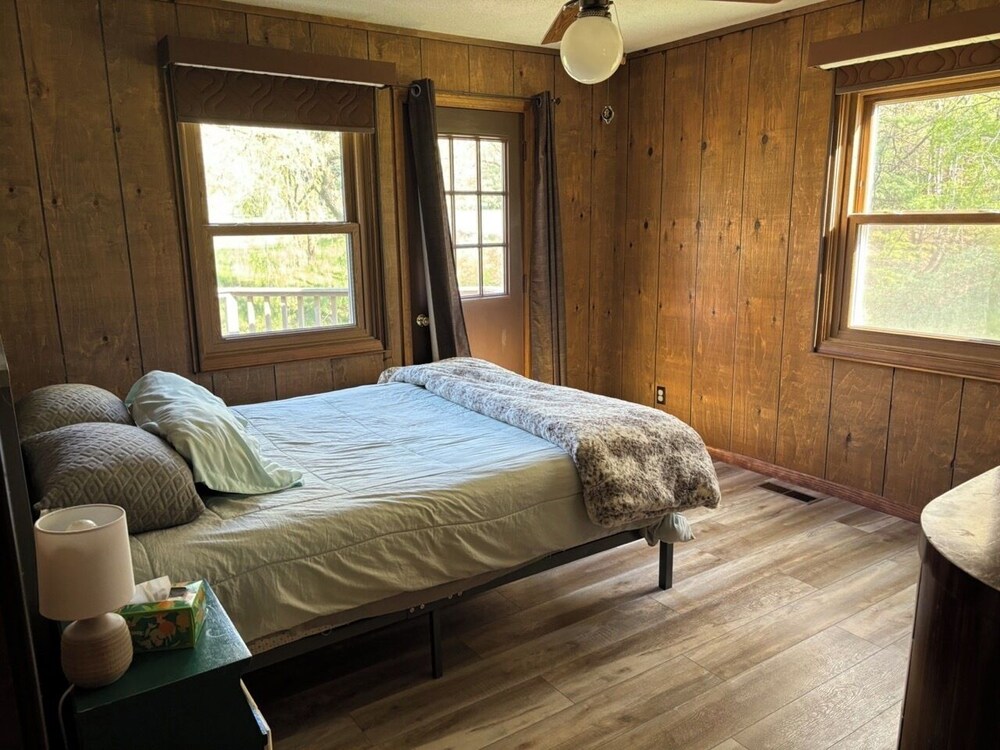 Spacious Vintage Up North Home. Family-Friendly! - Oceana County | Vrbo