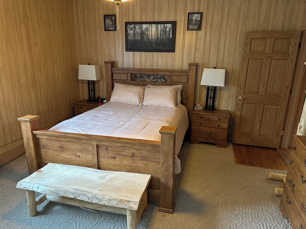Experience A Beautiful Farm Experience Near The River! - Wisconsin