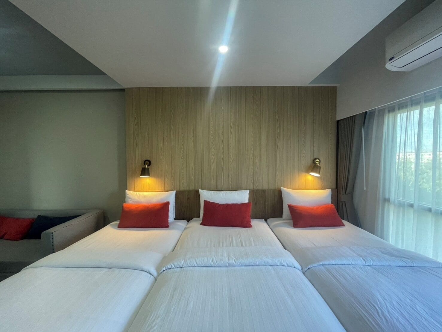 Secretária, camas desdobráveis, Wi-fi grátis, roupa de cama fornecida 