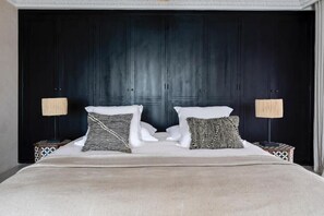 Suite de Luxo, vista para o mar | 1 quarto, roupa de alta qualidade, cofre no quarto