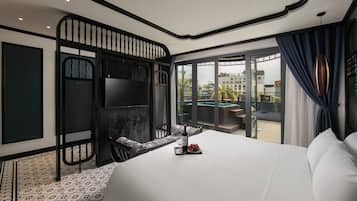 Quarto Duplo Premier, 1 cama queen-size, Vista para a cidade | Terraço/pátio interior