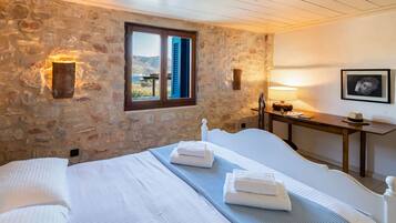 Villa | 12 quartos, secretária, quartos insonorizados