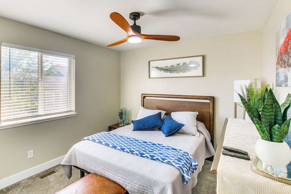 Utah Retreat W/ Patio, Gas Grill & Mountain Views! - Logan, UT