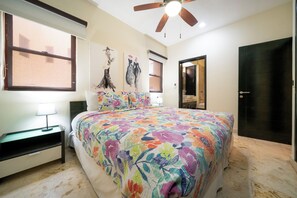 Apartamento Deluxe, varanda, vista para a praia | 1 quarto, cofre no quarto, Wi-fi grátis 