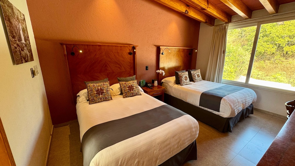 Anuies Valle De Bravo Hotel Y Convenciones - Valle de Bravo