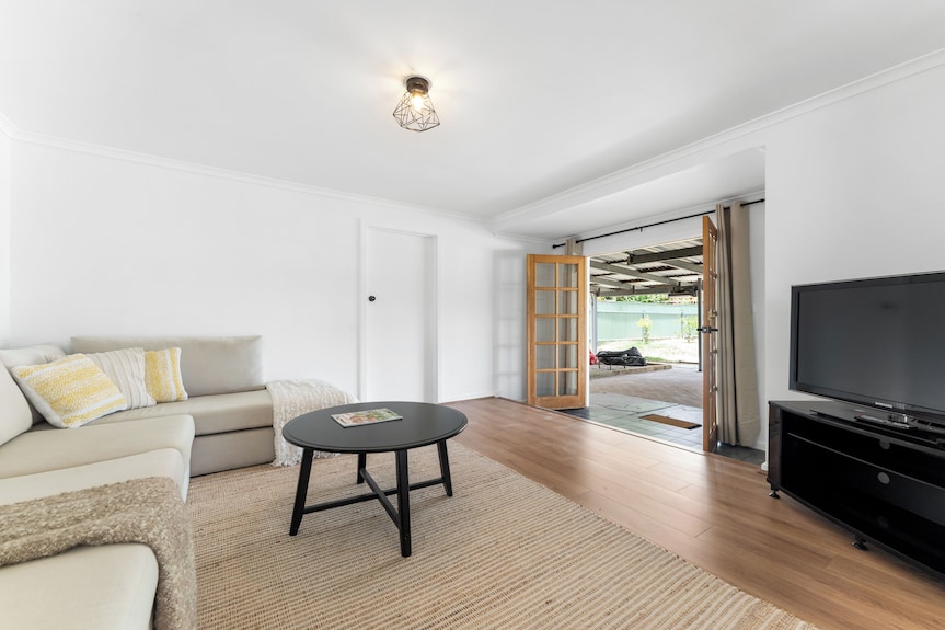 Trail Side Cottage - Clare Valley