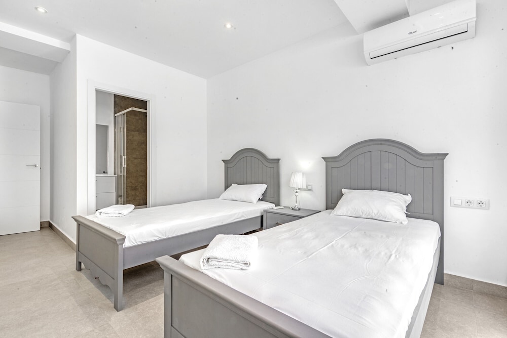 Chalet 'Senna' With Mountain View, Wi-fi And Air Conditioning - Moraira