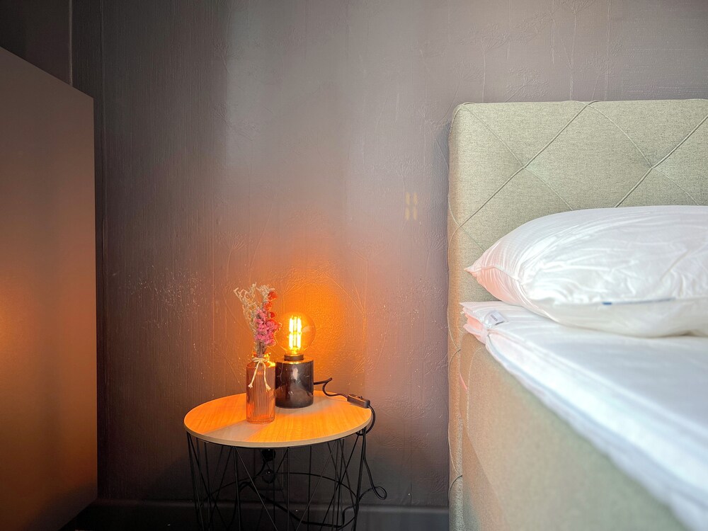 Apartment With Garden Close To Genk City Center - Genk