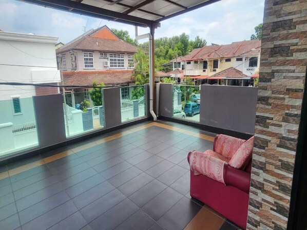 Quarto Individual, casa de banho partilhada | Secretária adequada para computadores portáteis, Wi-fi grátis