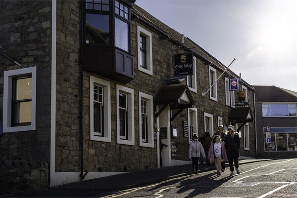 The Olde Ship Inn - Seahouses