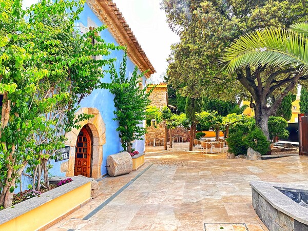 Boutique Hotel Comtal Empuries - Castelló d'Empúries