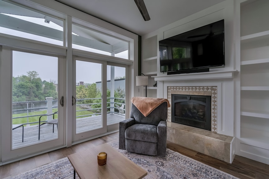 River's Getaway- An Urban Oasis! - 沃特敦