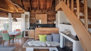 Chalé Familiar, vista para o jardim | 1 quarto, cofre no quarto, quartos insonorizados, Wi-fi grátis