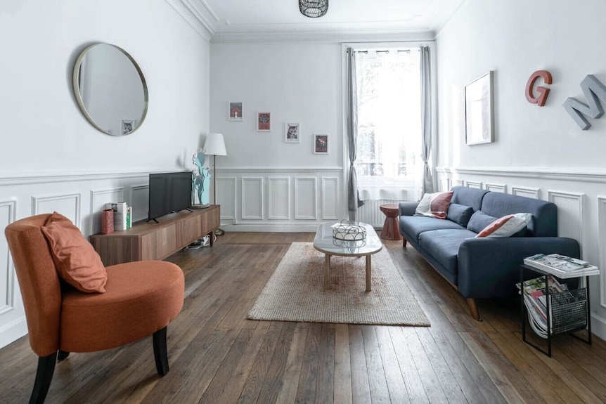 Large Apartment With Terrace, Free Parking - Bellerive-sur-Allier