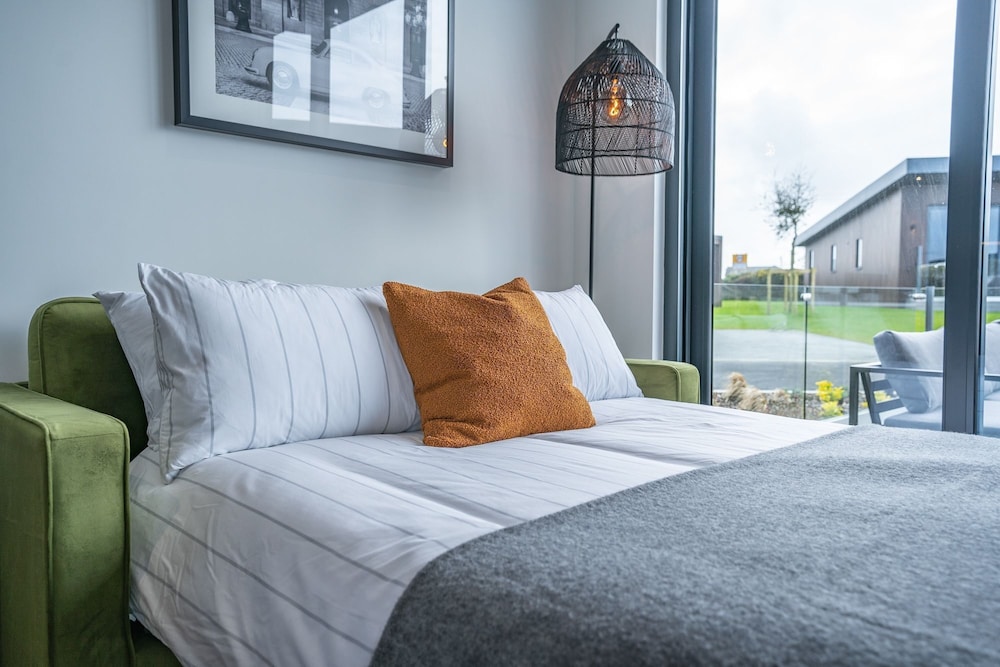Lligwy Lodge - Sleeps 4 Guests In 1 Bedroom - Moelfre