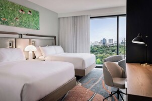 Minibar, Wi-fi, roupa de cama fornecida 