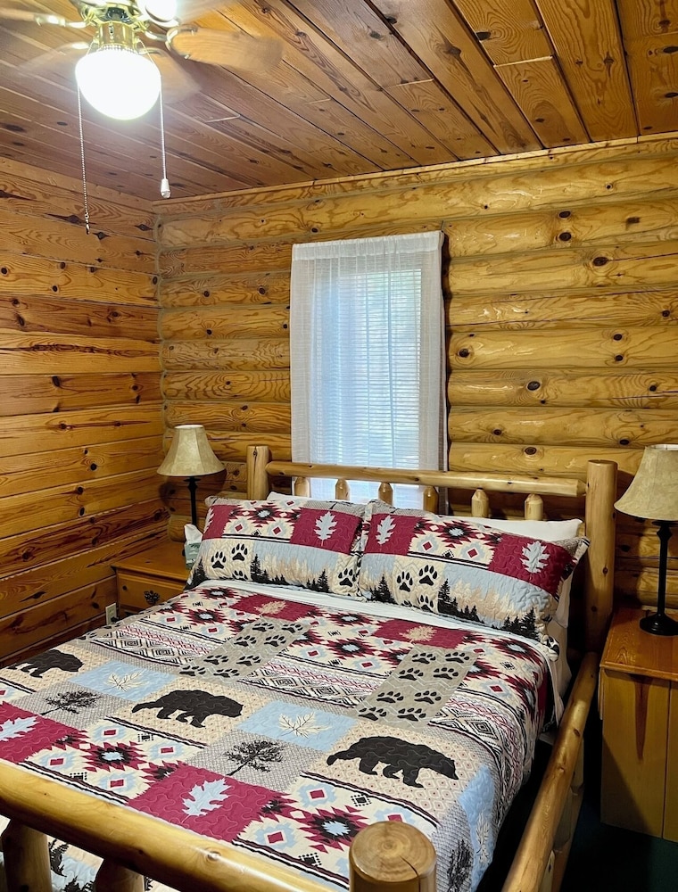 Cozy 3bd, 2ba +Loft Floor + Sauna For Family And Friends - Wisconsin Dells, WI