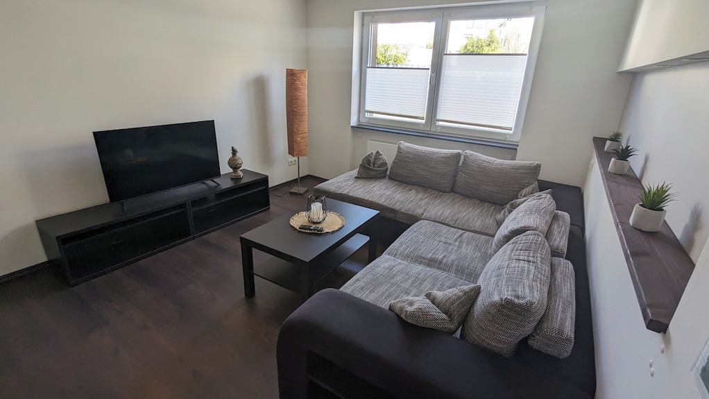 Gemütlich Und Modern Ausgestattete Ferienwohnung Im Idyllischen Rheinlahn-kreis - Koblenz