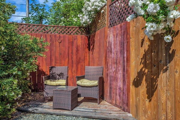 Grapevine Cottage By Avantstay Hobby Vineyard + Firepit - Petaluma, CA