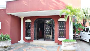 Fachada da propriedade