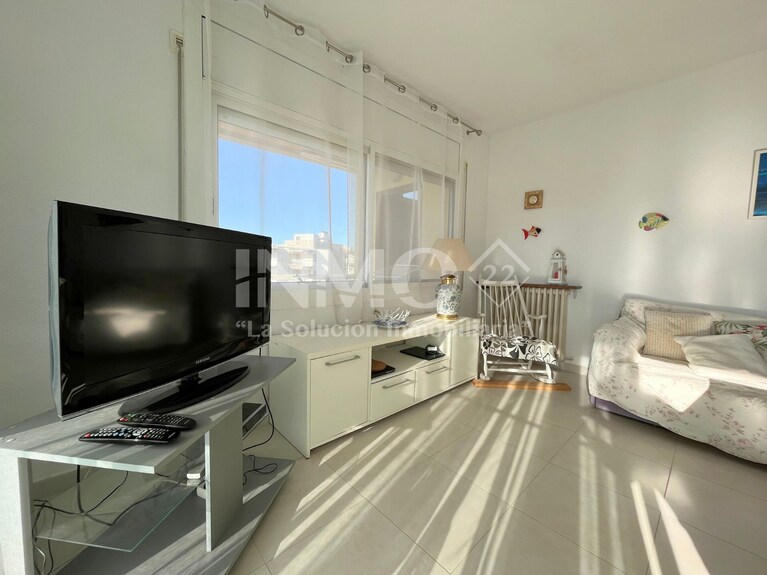 Top Floor Apartment With Sea-view. Perfect Location: 2mn From Beach, 5mn City. - Cambrils