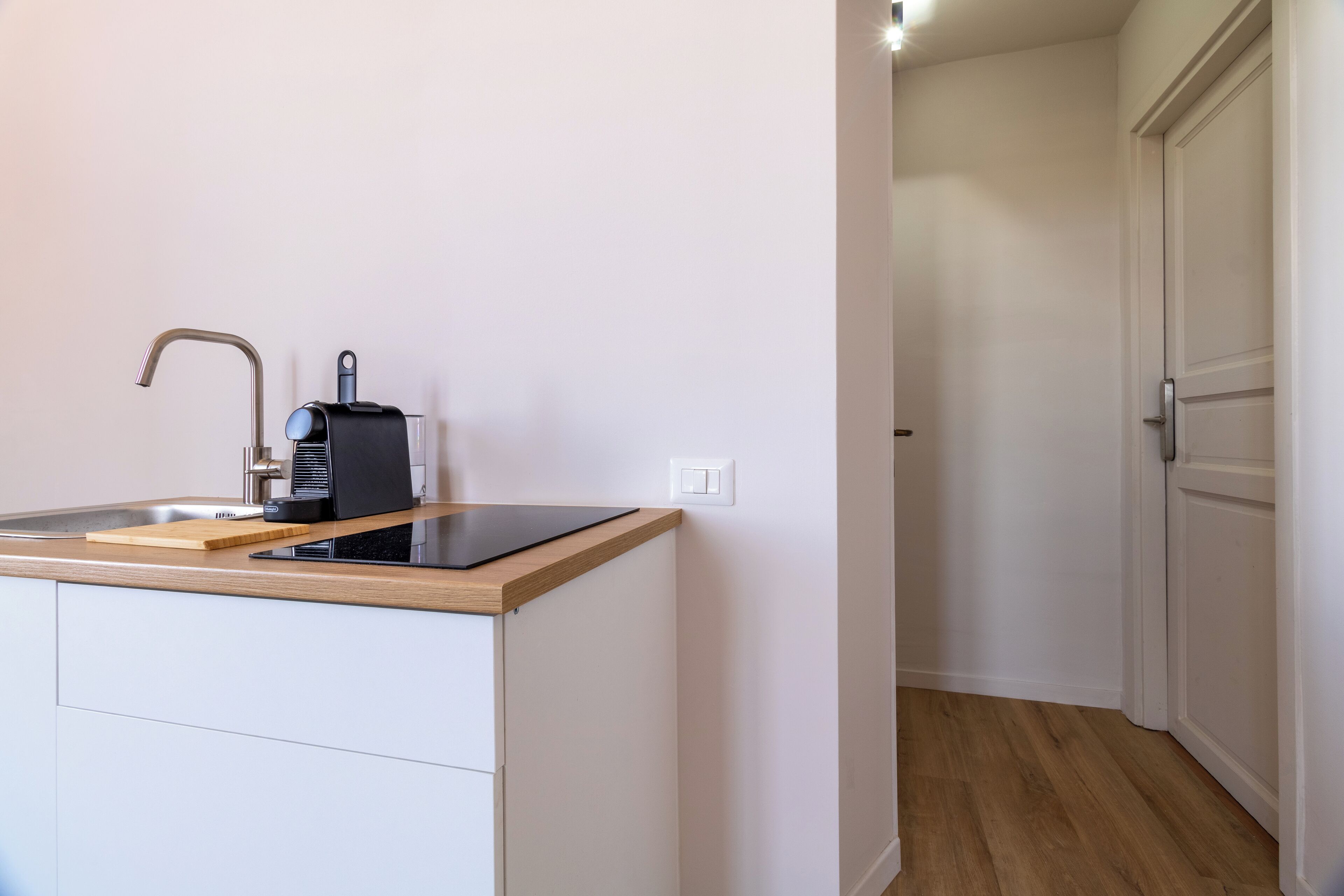 Quarto Quádruplo Familiar, Vista para a cidade | Secretária, secretária adequada para computadores portáteis 