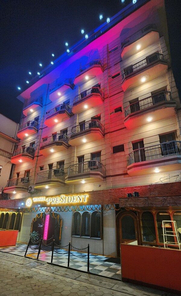 Hotel President - Gorakhpur