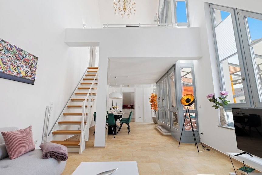 Helloflats: Luxury Penthouse / Balcony / Parking / Center / Therme / Muc Airport - 艾丁