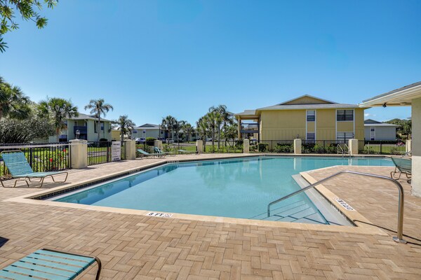 Walk To Pier: St Augustine Beach Condo W/ Balcony! - Anastasia State Park, St. Augustine