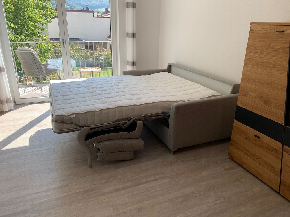 Helle, Gemütliche, Senioren- Und Behindertengerechte Ferienwohnung - Großheubach