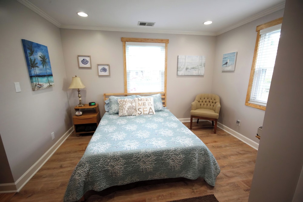 Cozy Studio Retreat One Block From Downtown Noblesville, In - Indiana