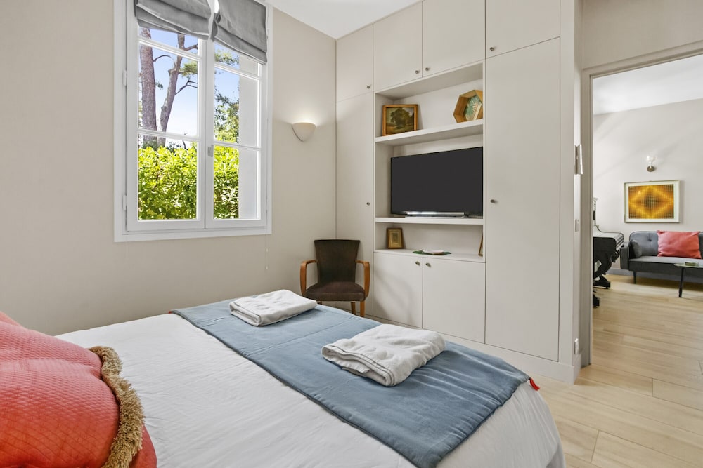 Vakantiehuis 'Chalet' Met Uitzicht Op Zee, Wifi En Airconditioning - Fréjus
