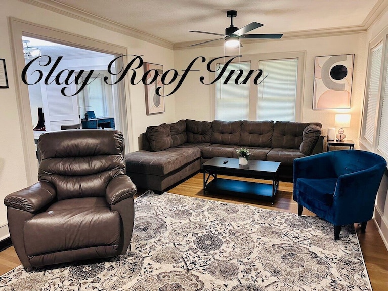 Clay Roof Inn *Freshly Renovated* - インディペンデンス, MO