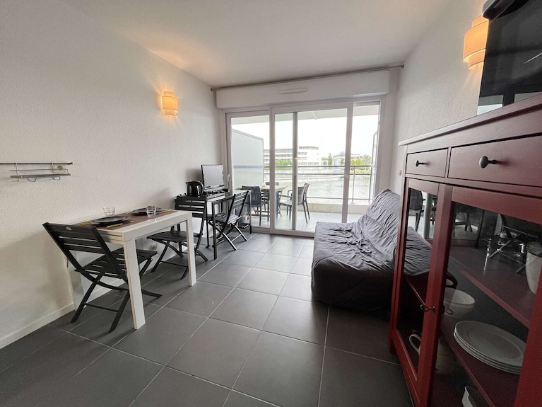 1-zimmer-wohnung Mit Balkon Und Parkplatz In La Rochelle - Île d'Oléron