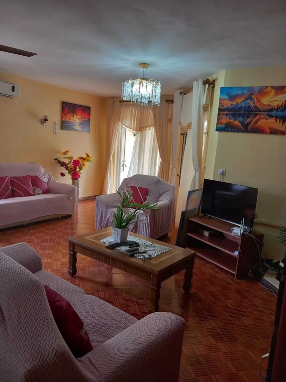 Homerez - Villa Spacieuse Avec Piscine à Grand Baie - Maurice