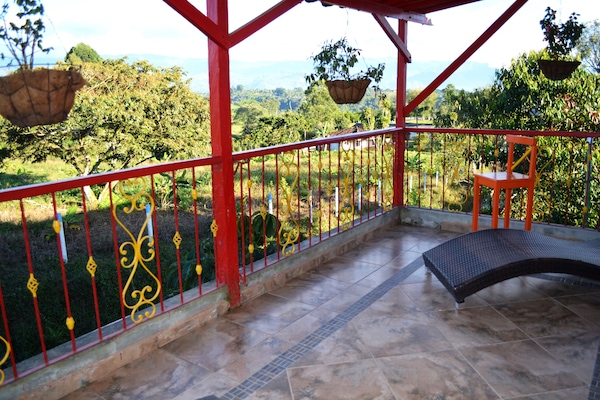 Quarto Duplo ou Twin Superior, varanda, vista para a montanha | Wi-fi grátis