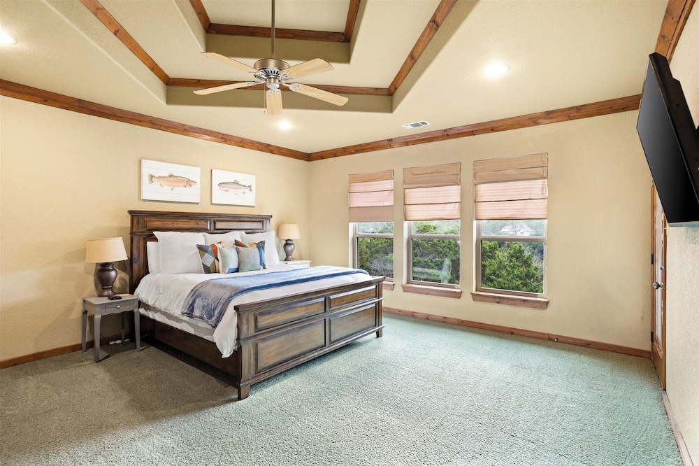 Pet-friendly Granbury Home W/ Lake Access & Grill! - Granbury, TX
